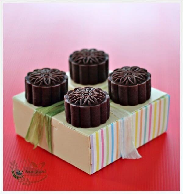 Baked Chocolate Mooncakes 烤巧克力皮月饼 - Anncoo Journal