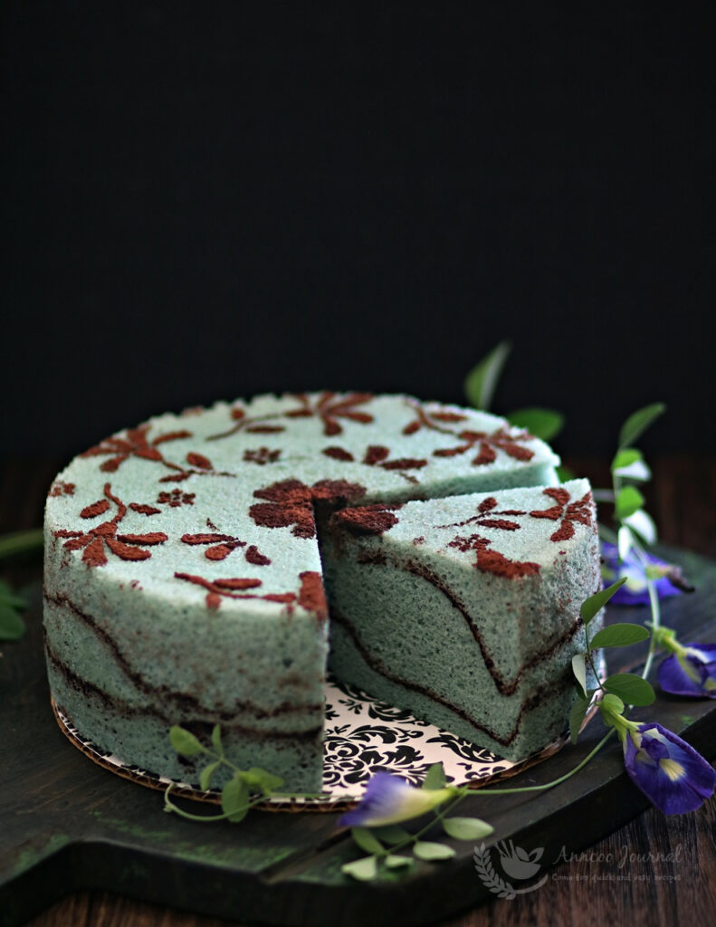 Steamed Blue Pea Flower Chiffon Cake 蒸蝶豆花戚风蛋糕 - Anncoo Journal