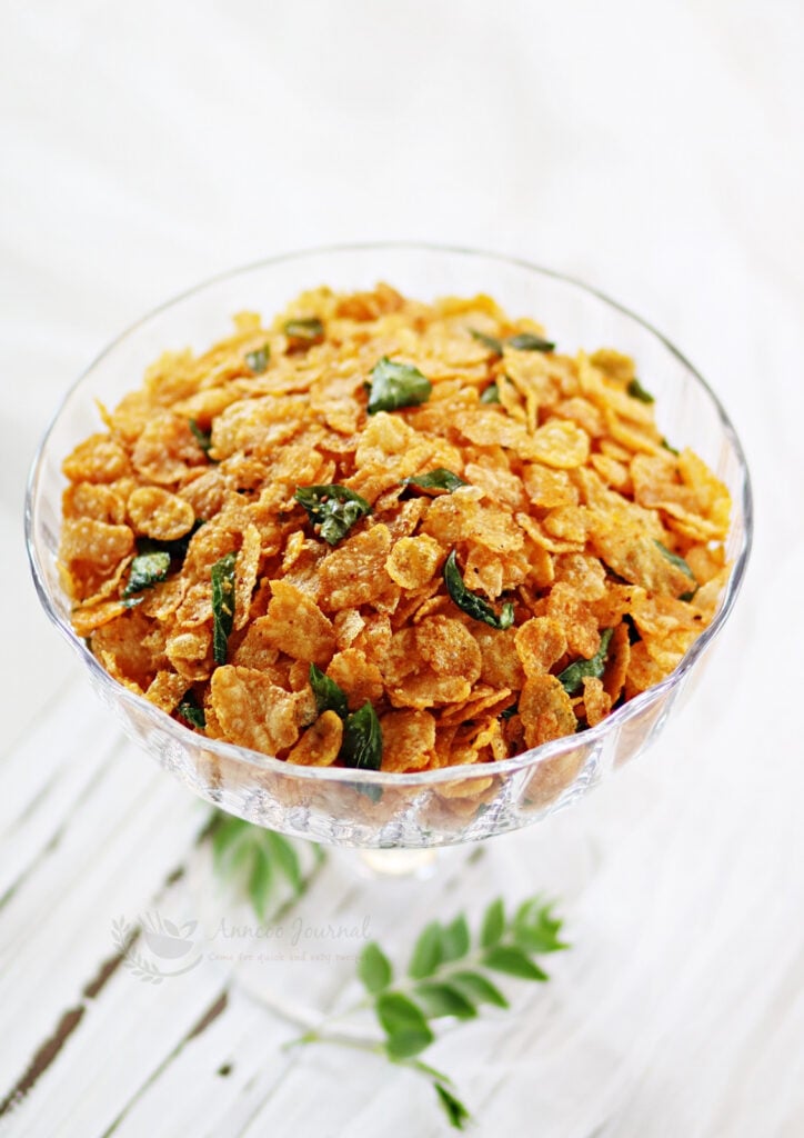 Salted Egg Crispy Cornflakes 咸蛋黄脆玉米片 - Anncoo Journal