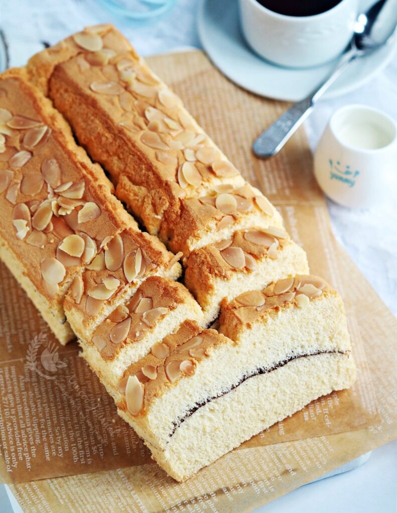 Golden Pillow Cake 金枕头蛋糕 - Anncoo Journal